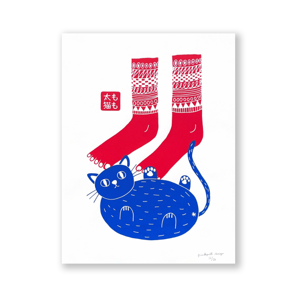 Momo And Girl - Feet | PageFive